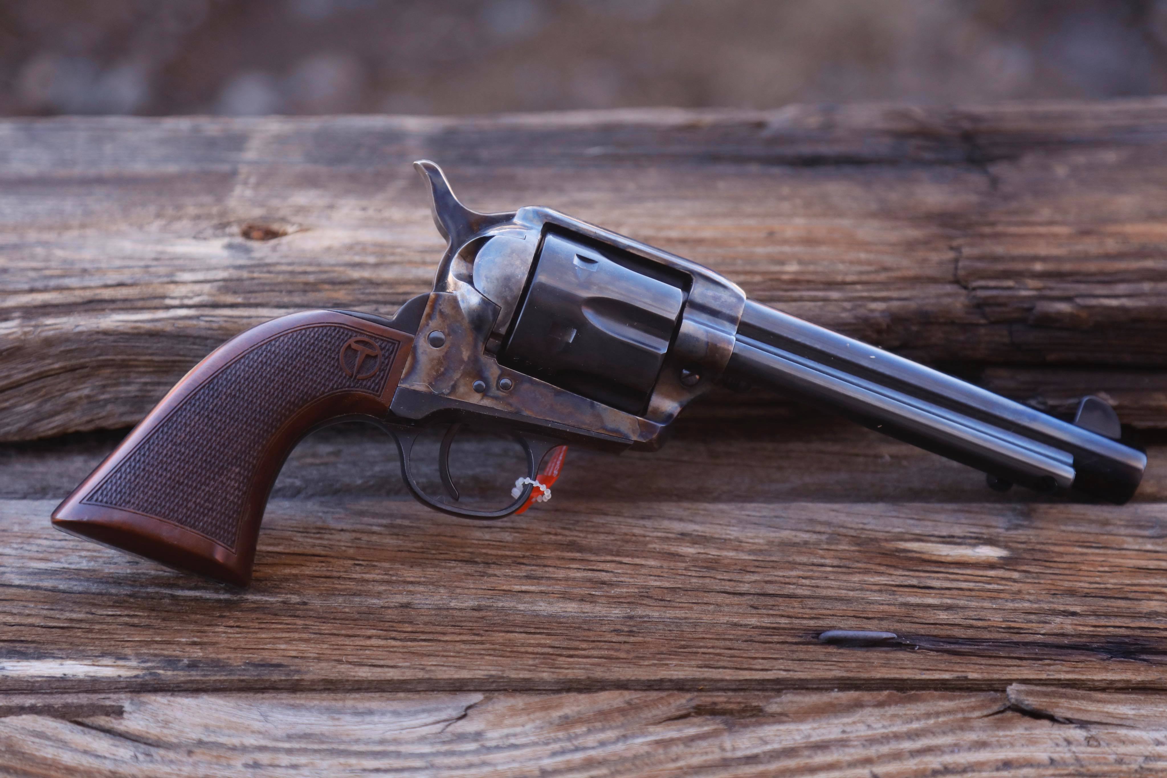 revolver – Four Corners Chapter SCI